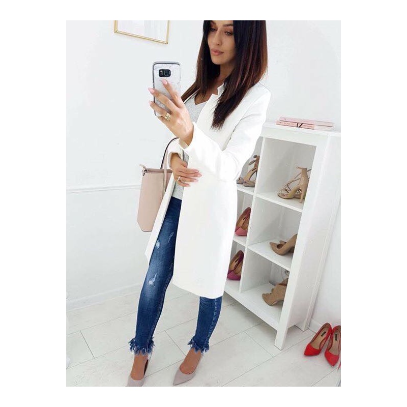 Valge Mantel @ HFashion